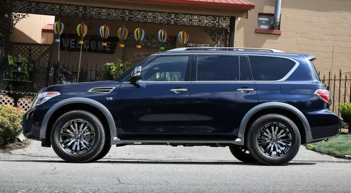 Nissan Armada SUV nampa versi mewah 31676_2