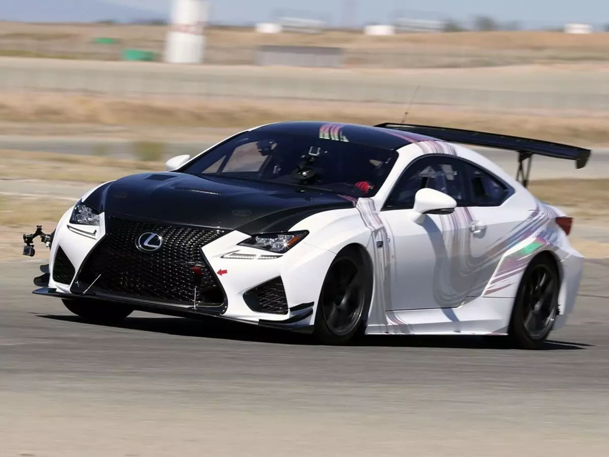 Lexus, tepeye tırmanan RC F GT kavramını gönderecek