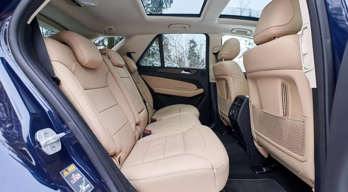 Pleasure Capsule: Test Drive Mercedes GLE 350D 4MATIC 31881_62