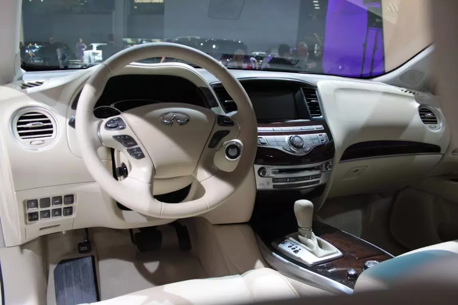 Infiniti JX. Interior