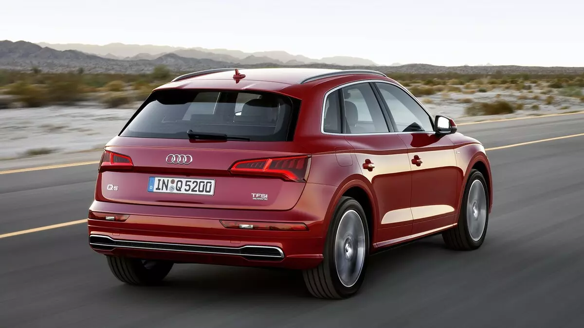 Плаккҳои нав: Audi насли дуюмро Q5 муаррифӣ кард 31975_5