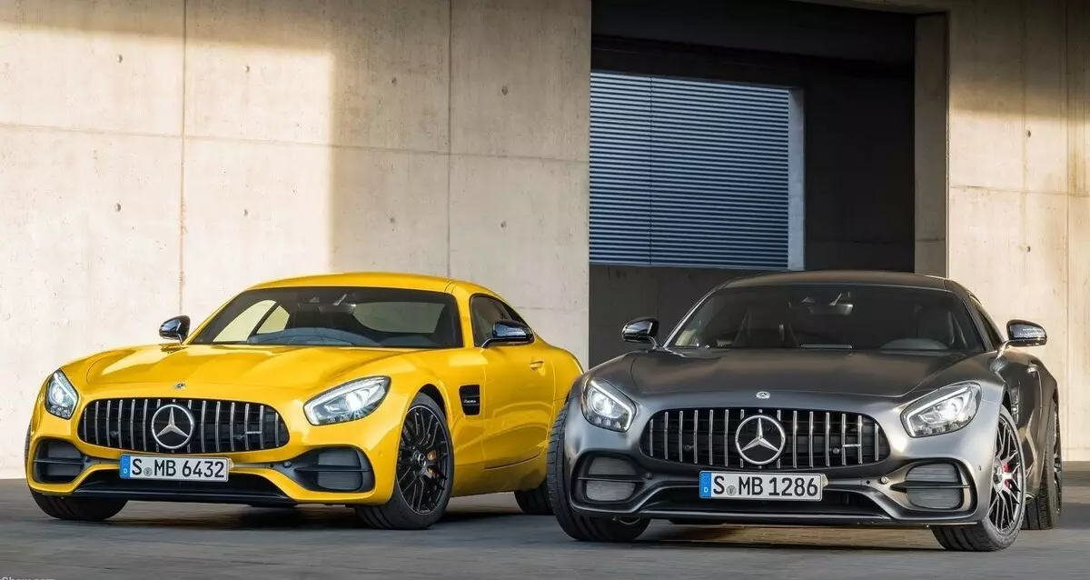 Mercedes-AMG ṣe ayẹyẹ ọdun 50th ṣe ayẹyẹ ọdun 50th pẹlu idapọmọra AMG GT 32000_1