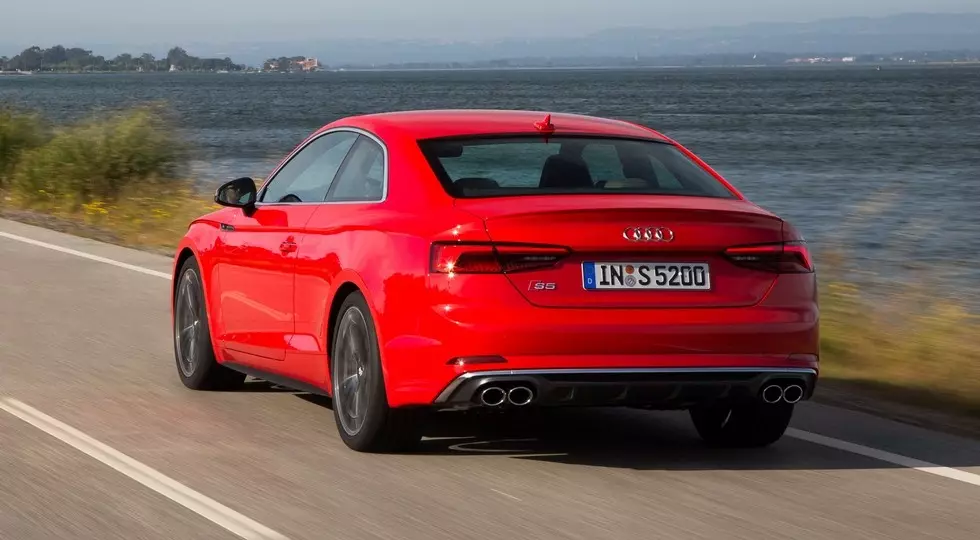 Ruská cena športu Coupe Audi S5 Nová generácia oznámila 32016_3