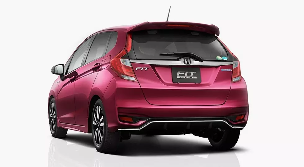 Bêyî Bandora Wow: Honda Honda jazz nû çêdike, lê fotospions berê jî hatine eşkere kirin 32031_4