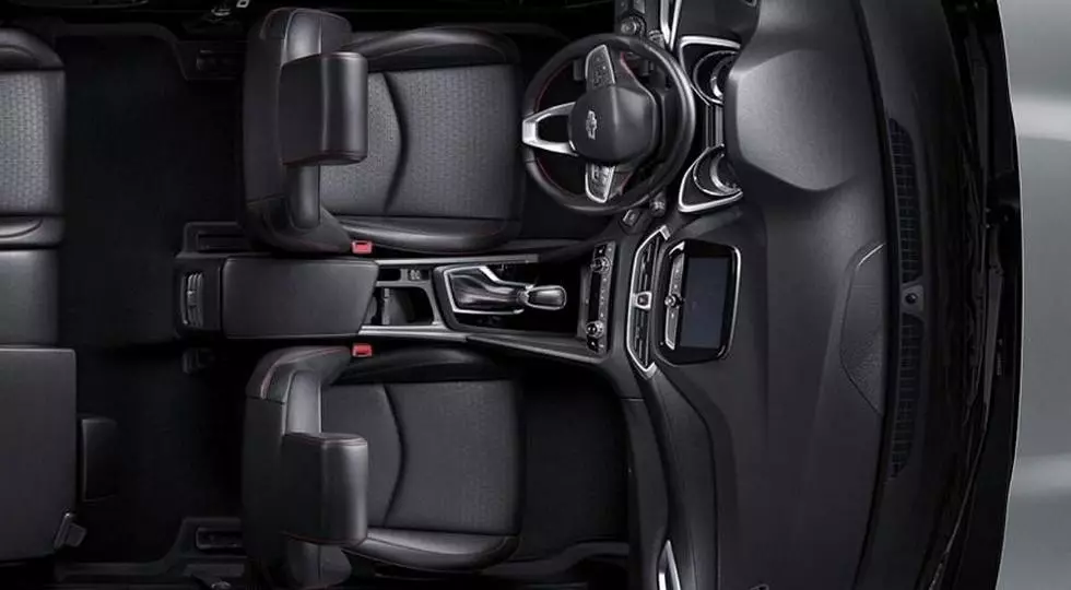Chevrolet Orlando has changed not only outwardly: photo of a new model salon 32207_4