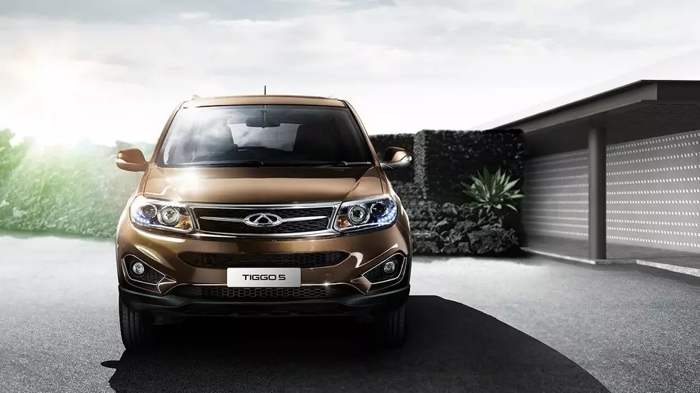 ဓာတ်ပုံတွင် - Chery Tiggo 5 '2013-15