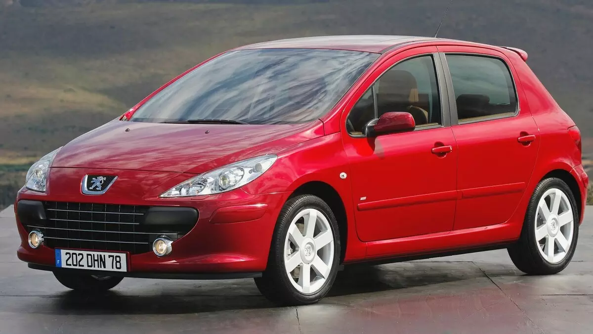 Suratda: Peugeotükleme Peugeot 307 5-nji gaplamak '2005-08