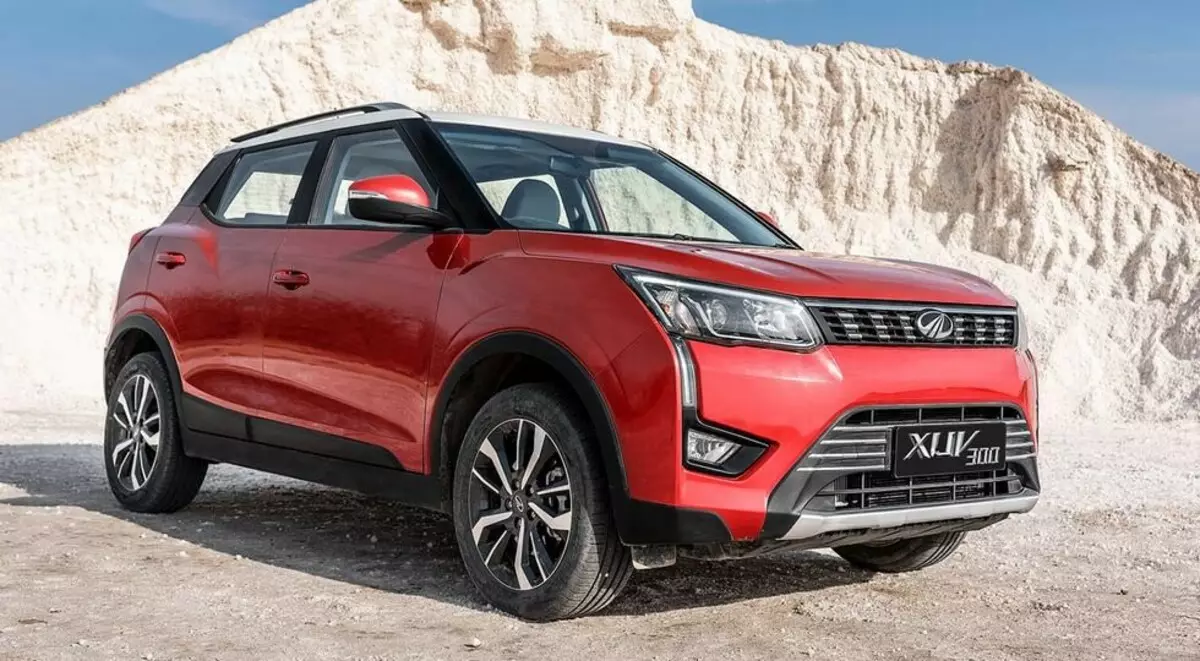 Enye i-Ssangyong Tivoli: Ama-motor amasha, ngaphandle kwe-4wd, kepha intengo iphansi kuneHyundai Creta 32338_4