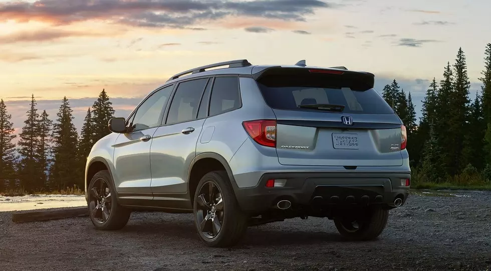 Crossover Honda Passport: Piloto 