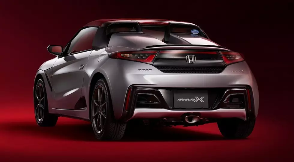 Küçük Rhodster Honda S660'ın 