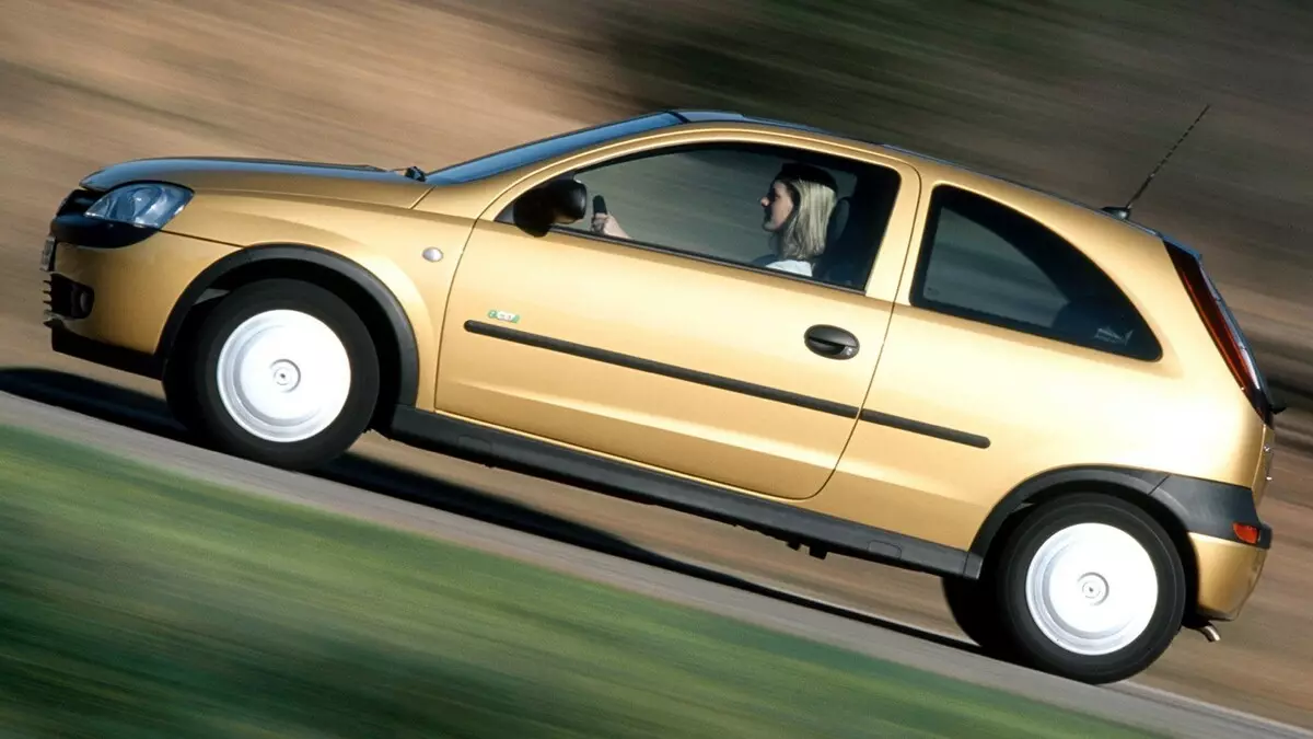 Yn y llun: Opel Corsa 3-Door (c) '2000-03