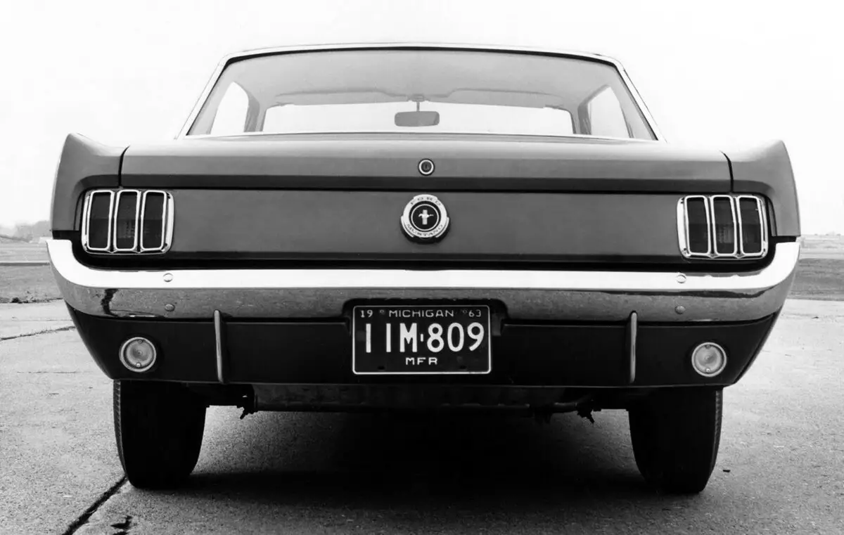 Ford Mustang pierwszej generacji