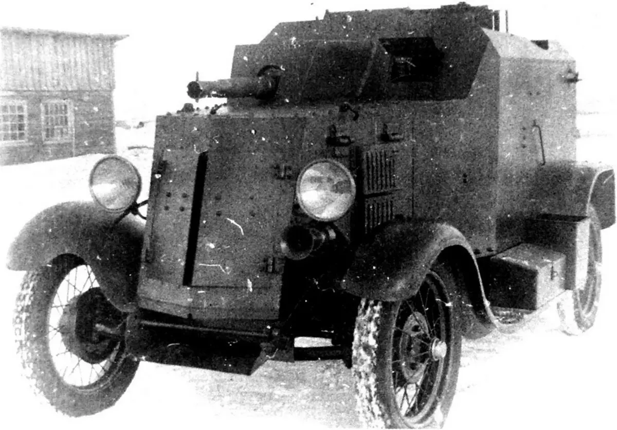 Otomobîla Armored D-37 li ser ford-a chassis