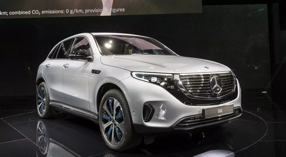 Electrocrossor Mercedes-Benz Eqc: De motè, 408 hp ak 5.1 segonn nan 