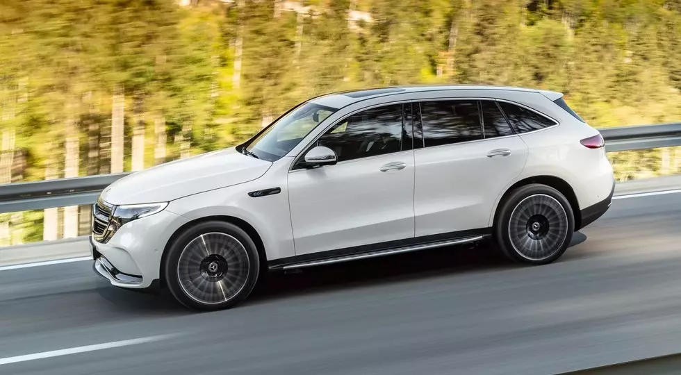 Electrocrossor Mercedes-Benz Eqc: De motè, 408 hp ak 5.1 segonn nan 