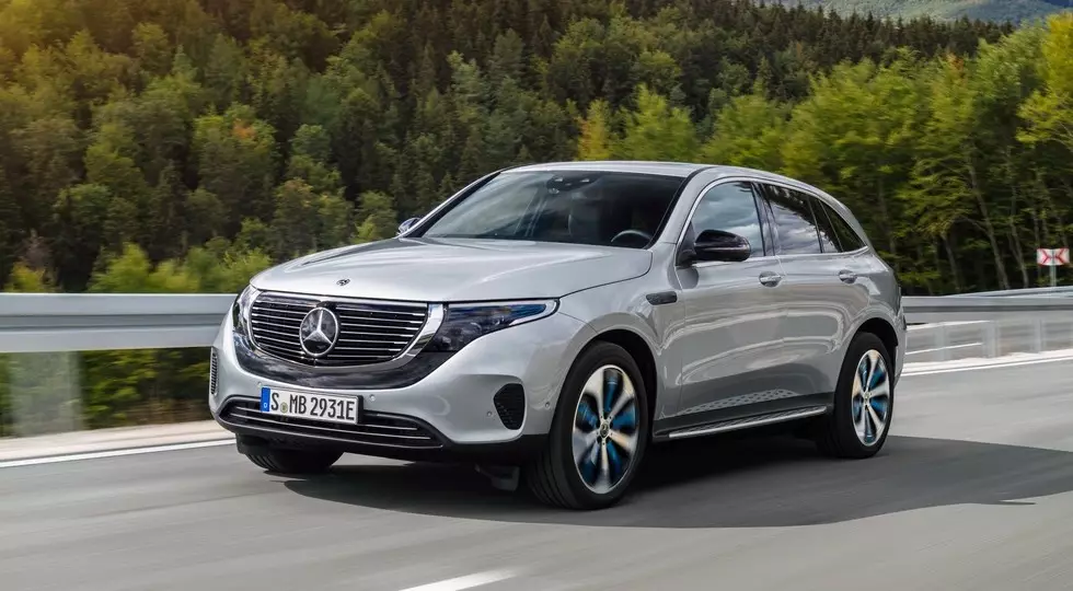 Electrocrossor Mercedes-Benz Eqc: De motè, 408 hp ak 5.1 segonn nan 