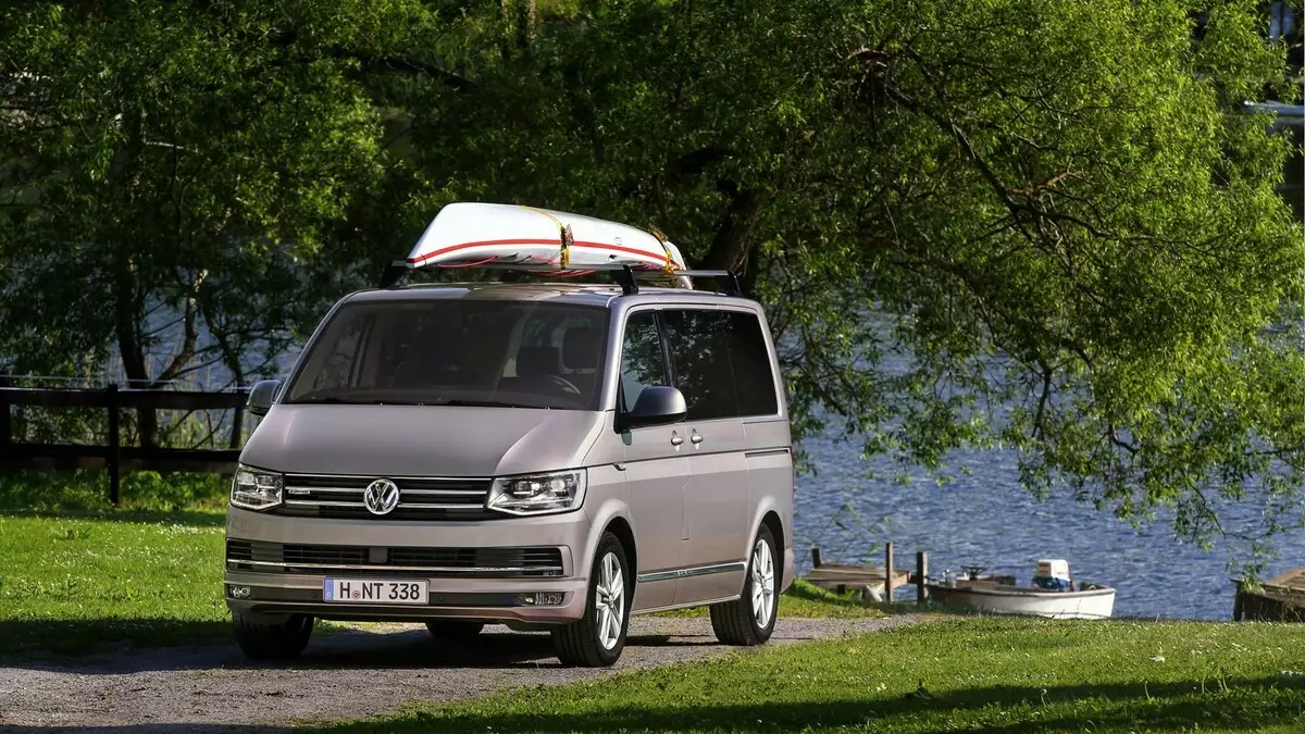 Bhuaigh Volkswagen Multivan an teideal is fearr 32840_1