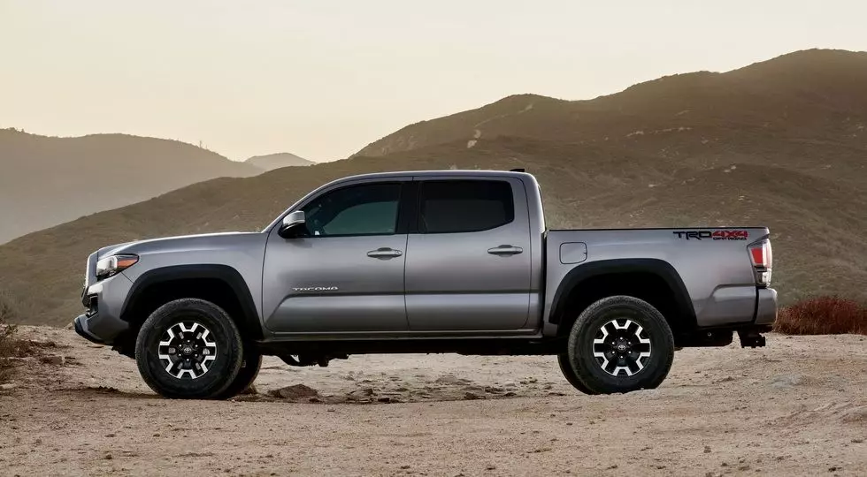 Toyota Tacoma Trd tawm-txoj kev