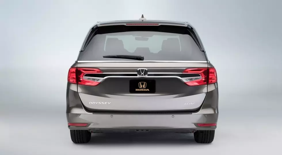 Honda a montré une cinquième génération d'Odyssey 32915_18