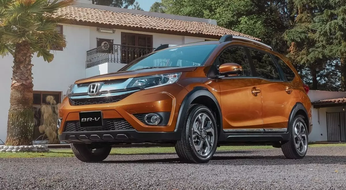 Crossover Honda BR-V Észak-Amerikába került 32920_1