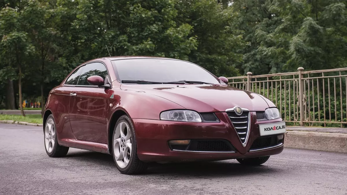 Eskuineko ezkerrera: Alfa Romeo GT-ren jabetza esperientzia 32959_19