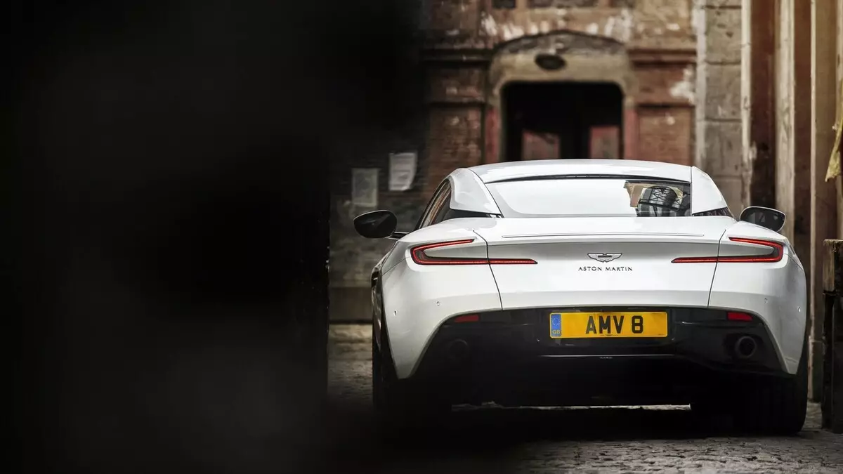 Aston Martin ha ricevuto un motore Mercedesiano 32989_8