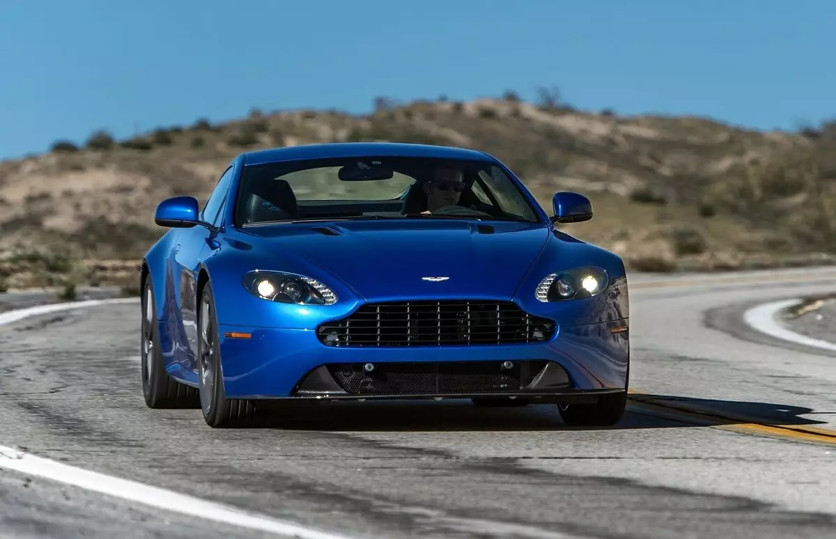 Aston Martin a declasificat o strategie de tracțiune hibridă 33000_4