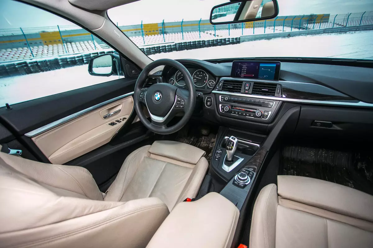 داخلي BMW 320D GT