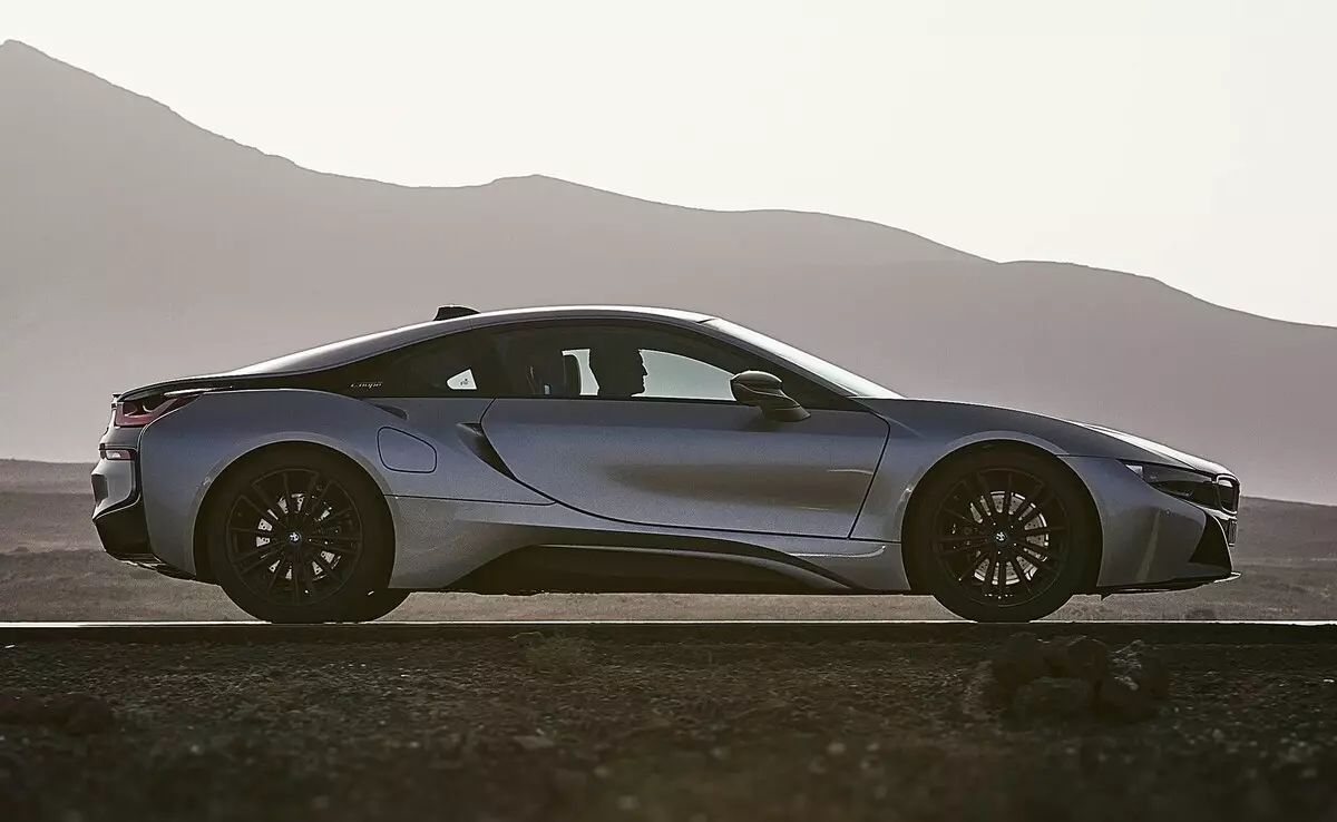 New BMW I8 Roadster na I8 Coupe ni rasmi kusimamishwa 33194_2