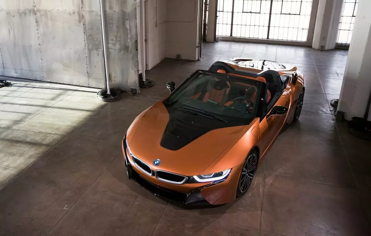 BMW I8 errepide berria eta I8 Coupe ofizialki ordezkatuta daude 33194_6