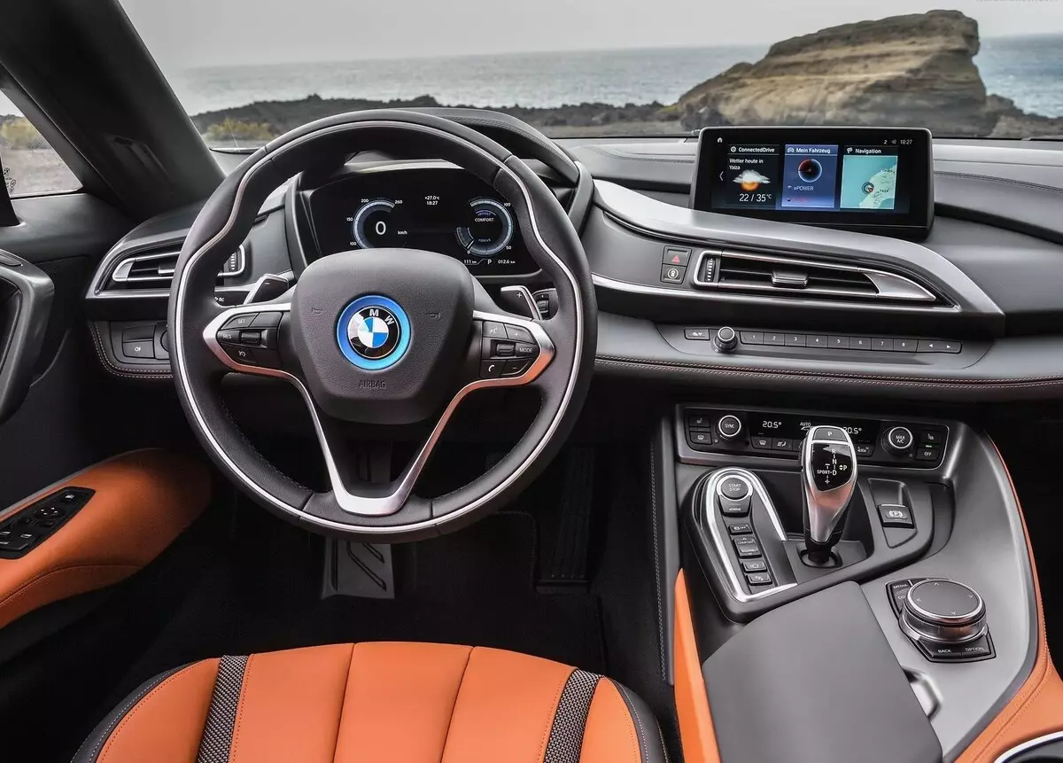 Жаңа BMW I8 Roadster және I8 Coupe ресми түрде ұсынылған 33194_9