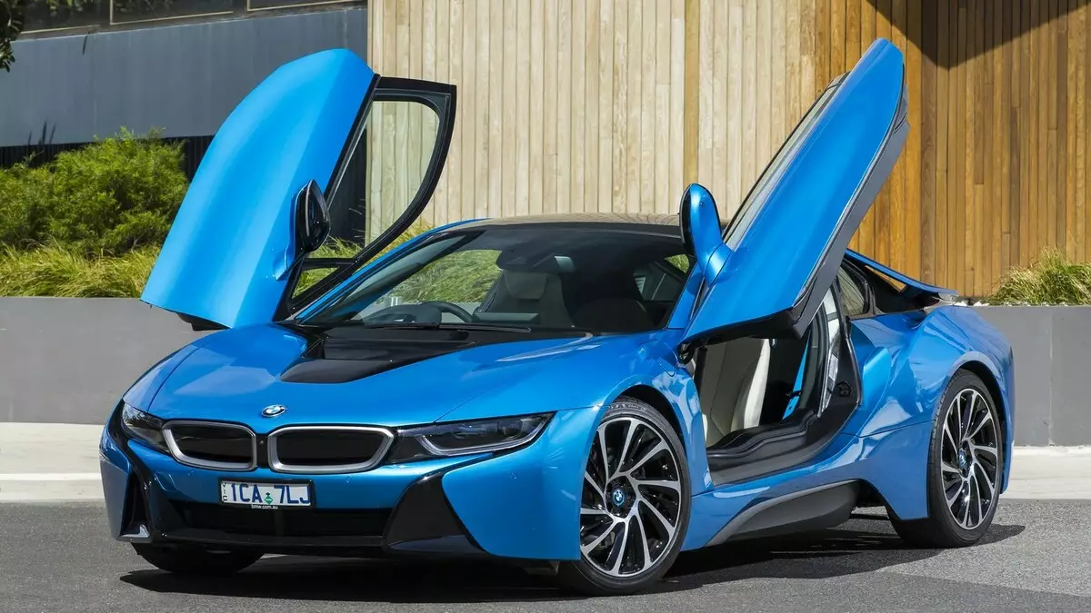 Olahraga hibrida bmw i8 wajah wajah 33197_4