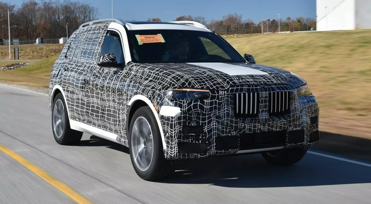 It waard bekend doe't de Serial BMW X7 Debuts 33230_4