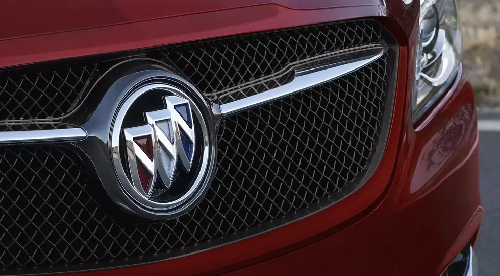 Buick yrittää elvyttää Lacrosse Sedanin myyntiä päivittämällä 33278_2