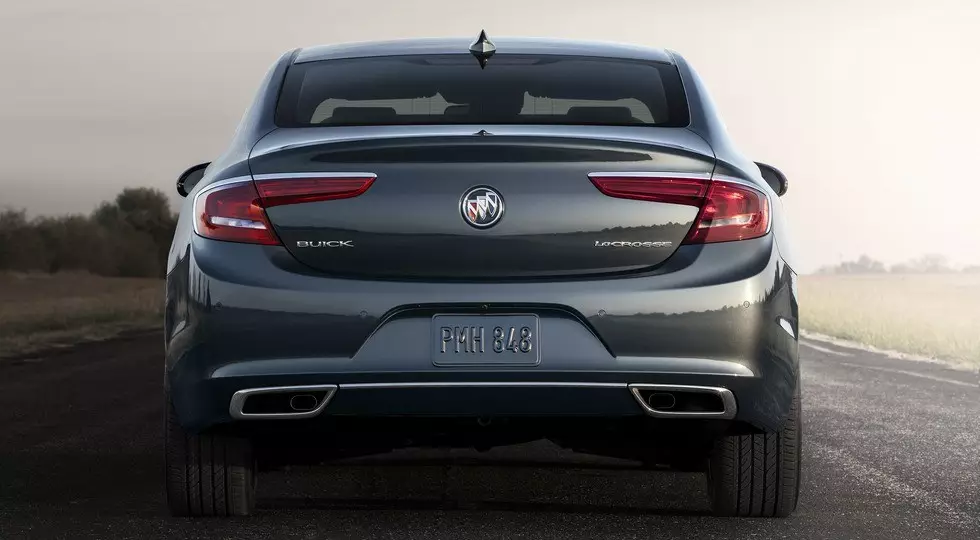 Buick güncellenerek lacrosse sedan satışlarını canlandırmaya çalışıyor. 33278_6