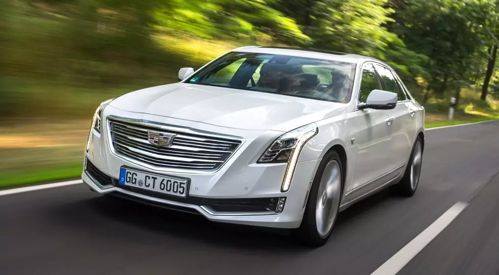 Cadillac привезе в Росію свій флагманський седан 33294_5