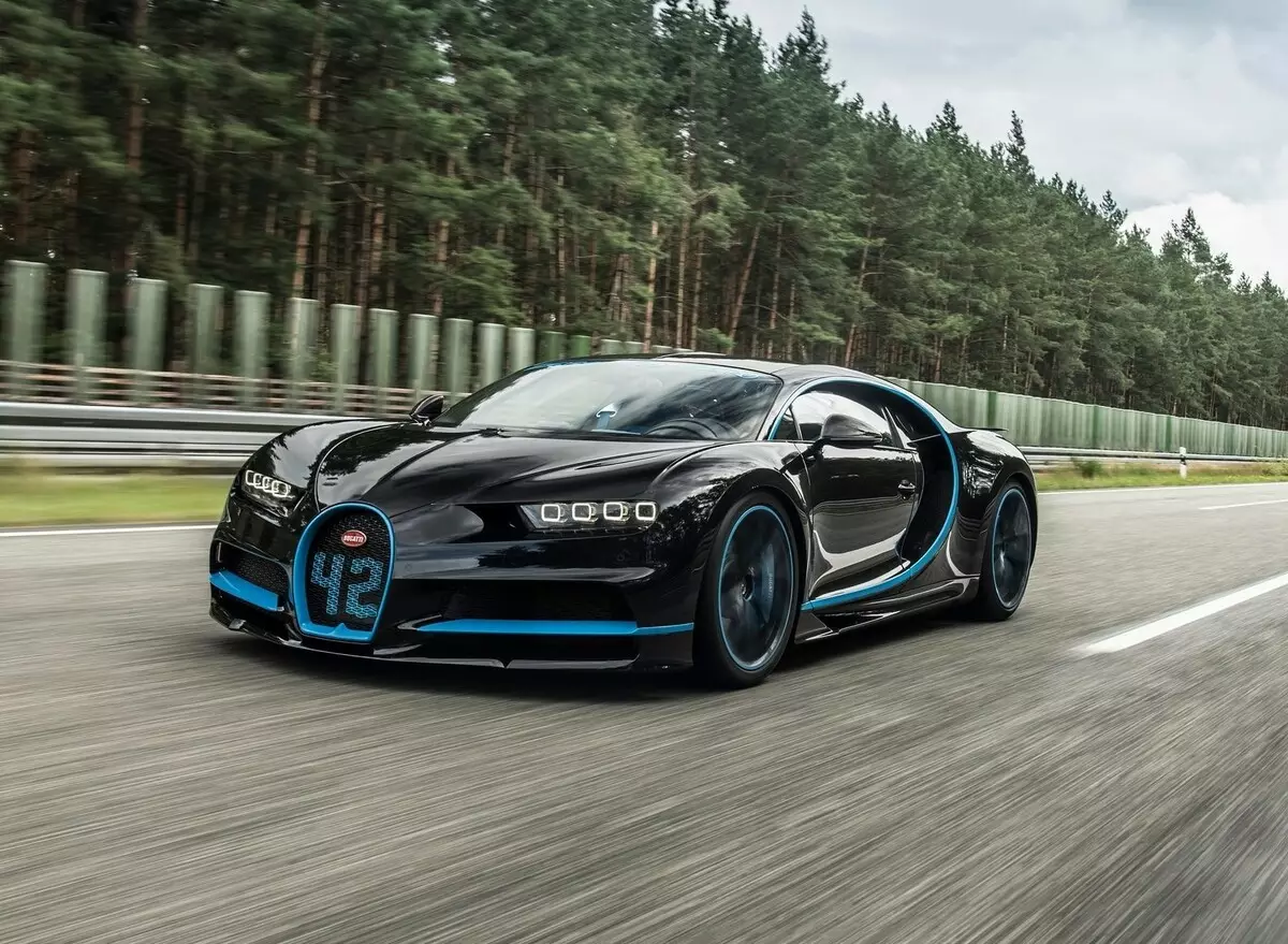 Зураг дээр: Bugatti Chiron