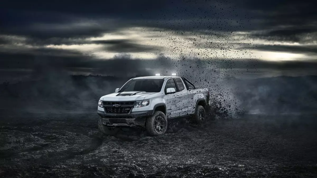 Chevrolet undirbúið tvö Colorado pallbíll tilboð 33395_3