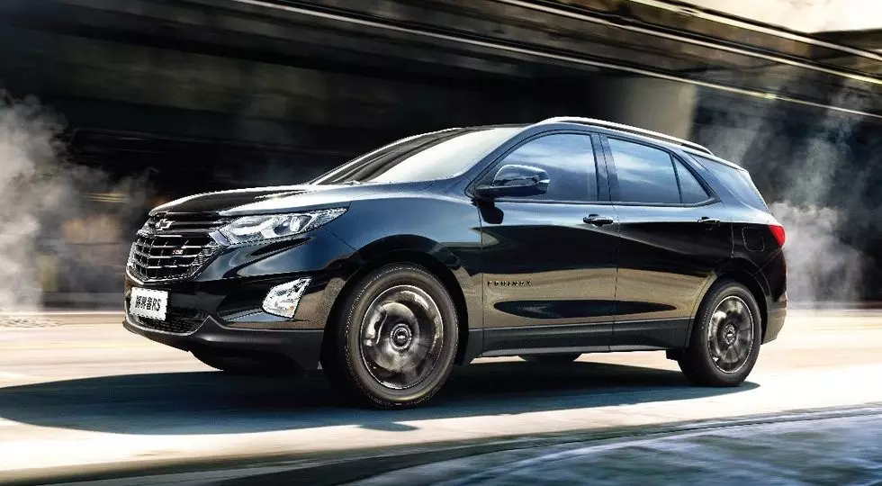 Za crossover Chevrolet Equinox razvio je novu verziju 33408_9