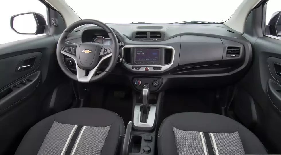 Hama Cobalt: Vakamanikidzwa Standard Complet Chevrolet Spin-2019 33423_17