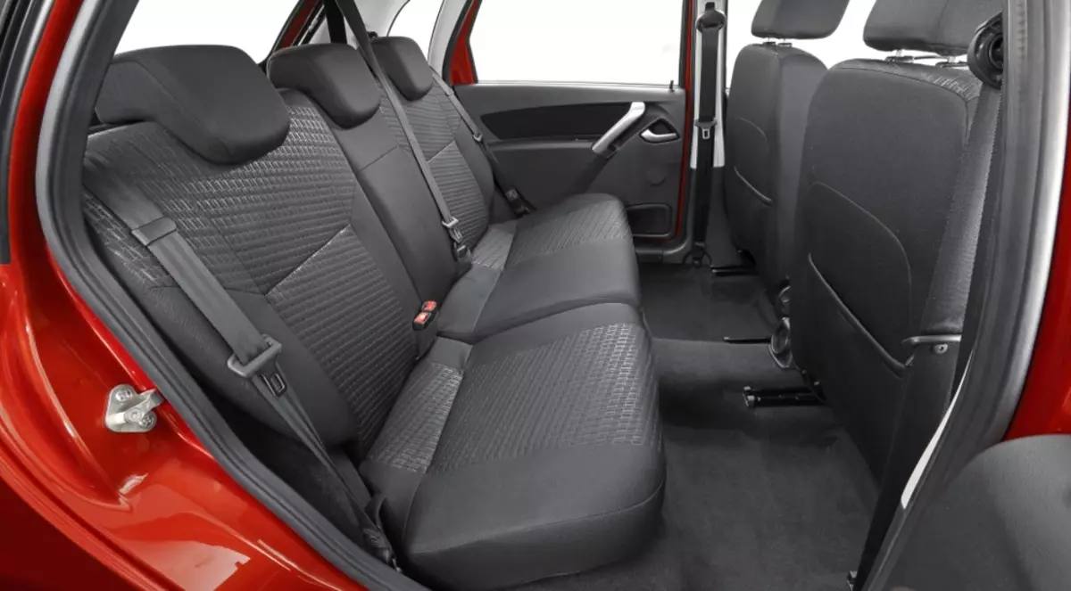 Hatchback Datsuni Mi-Do müügi algust oodatakse kahe nädala jooksul 3343_6