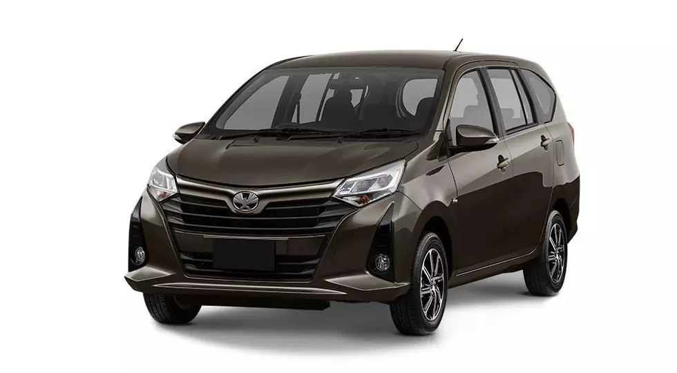 Ven Toyota maka rubles 632,000: mmelite ihe karịrị a tụrụ anya ya. Ejima na-emekwa ka ejima nweta ume 33498_1