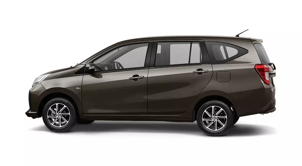 Ven Toyota maka rubles 632,000: mmelite ihe karịrị a tụrụ anya ya. Ejima na-emekwa ka ejima nweta ume 33498_2