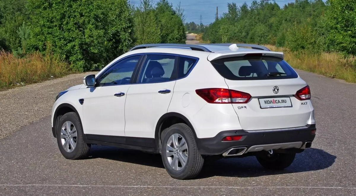 Nije Dongfeng AX7 sil besykje te heljen mei Geely Atlas en Havev H6 33558_12