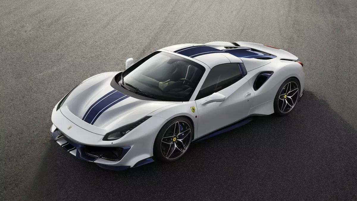 Roger Ferrari 488 Pista Spider turned out to be 100 kg harder coupe 33622_1