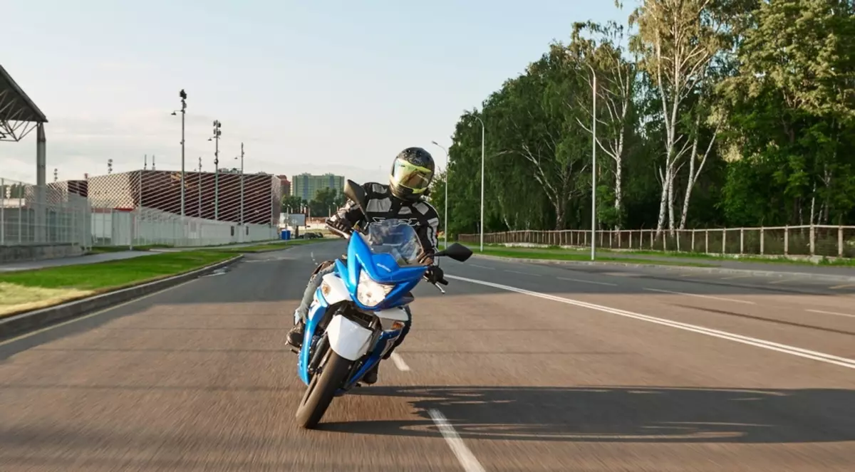 Test Drive suzuki gw250f: вакуум дахь бөөрөнхий морь 336_16