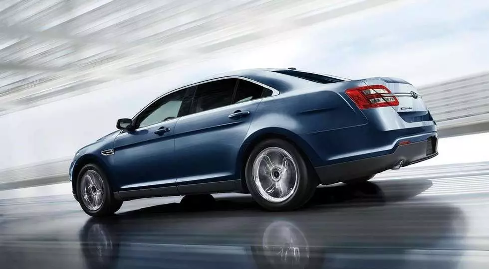 ဆက်စပ်သော ForD Mondeo Sedan သည်အရောင်းအ 0 ယ်များရှိသော်လည်းရာထူးများတွင်ဆက်လက်ရှိနေ ဦး မည် 33760_7