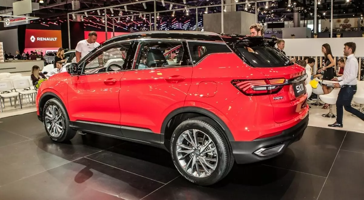 Նոր Geely Crossover. Երկու տուրբոս եւ գներ ավելի ցածր են, քան ատլասը: Մոդելը կհասնի Ռուսաստան 33823_12