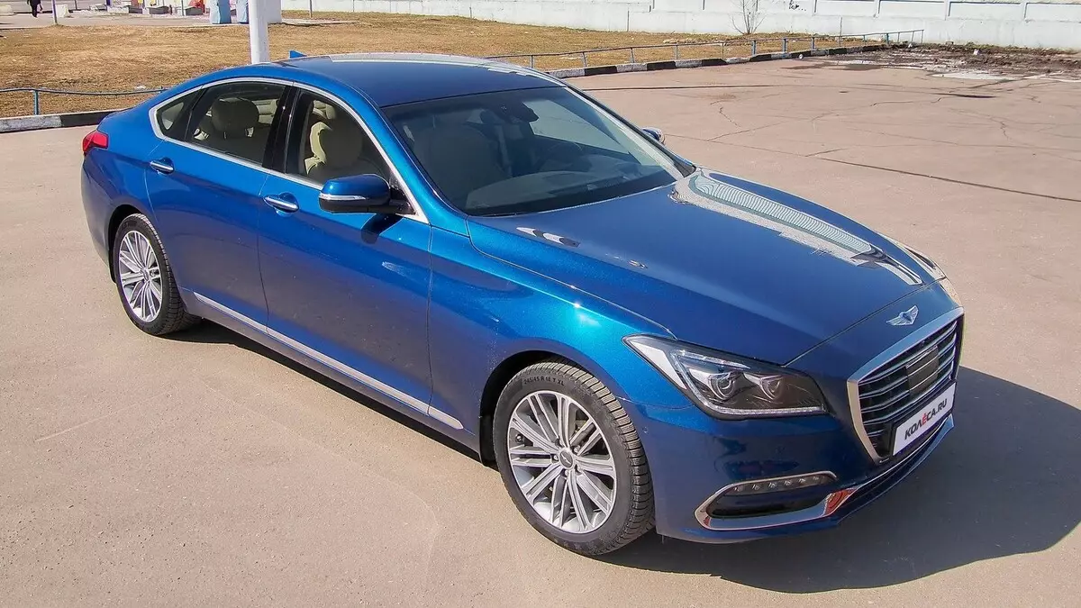 Genesis G80 Blue Three Quarters (2)