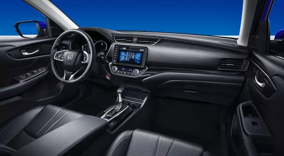 New Honda Envix Sedan: piattaforma da jazz compatto, motore da civico 33965_9